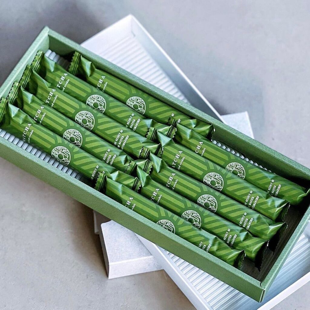 Matcha Sakuroru Roll Cookies – Set of 10 – Cha-no-wa