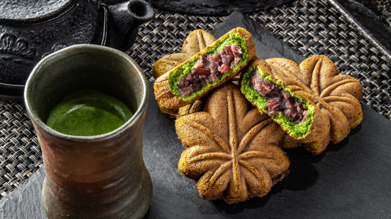 Hiroshima’s Finest: Matcha Momiji Manju 12 pieces – Cha-no-wa